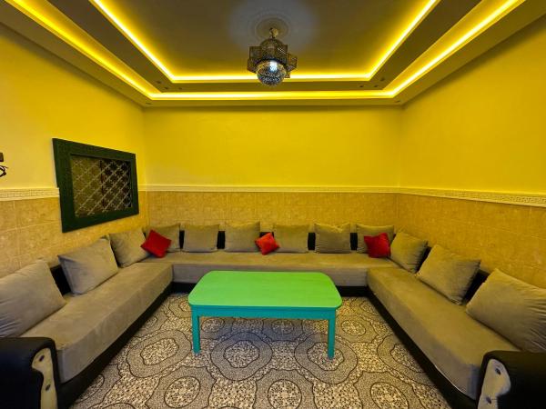 5 Min Aéroport Appartement Avec Terrasse Et Grand Appartement - Marrakech