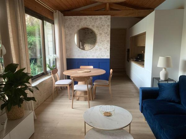 Gîte De Charme Avec Piscine Dans Un Environnement Bucolique - Vendée