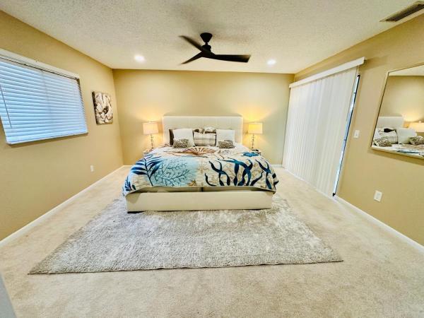Fort Myers Breeze - Fort Myers, FL