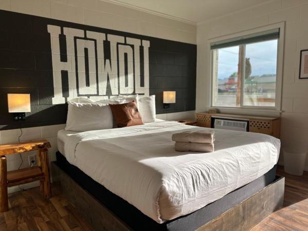 Elk Antler Inn - Thermopolis, WY