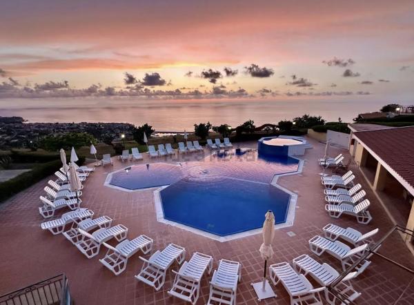 Casa Marzy- Charming Tropea Studio With Pool, Sea & Volcano Views - Zambrone