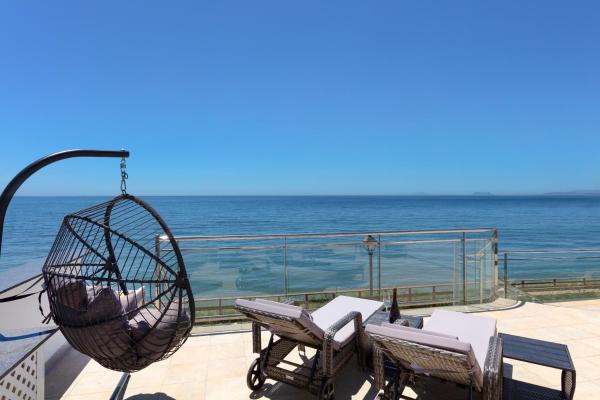 First Row Beach Villa - Estepona