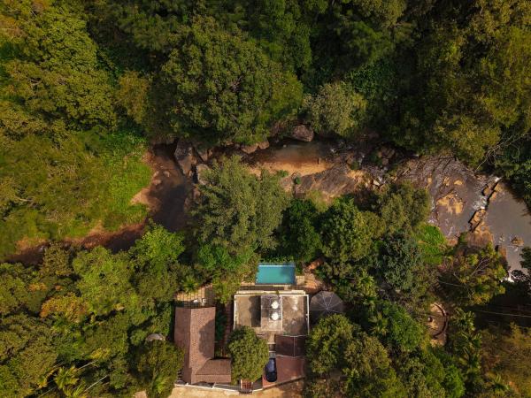 Hunters Hideout Resort - Kerala