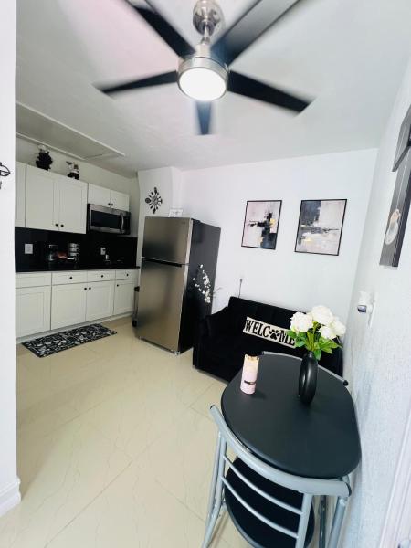 Cozy Suite - St. Petersburg, FL