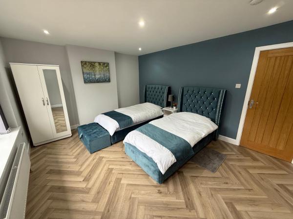 Luxurious 3 Bedrooms Flat Near New Cross,wolverhampton - Wolverhampton