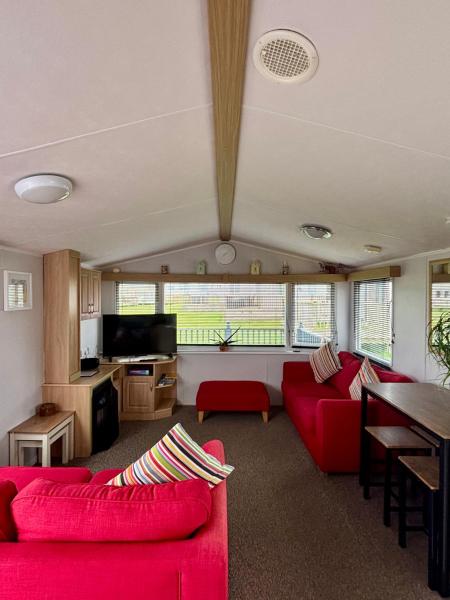 Newly Refurbished Three Bedroom Static Caravan On Seven Bays Holiday Park - Saint Merryn