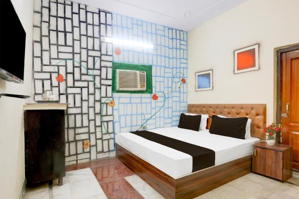 Hotel O S Empire - Faridabad