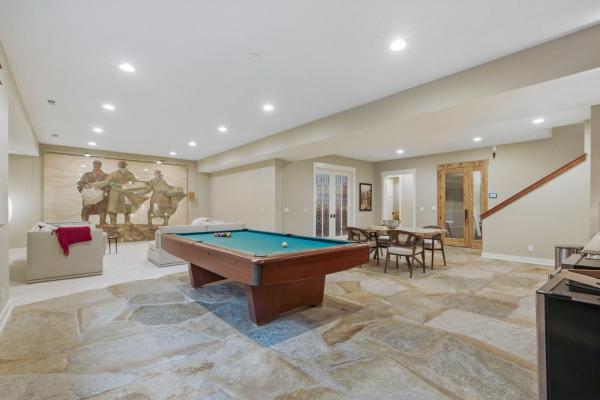 Two Bedroom Condo With Steam Sauna And Billiards - Boulder, CO