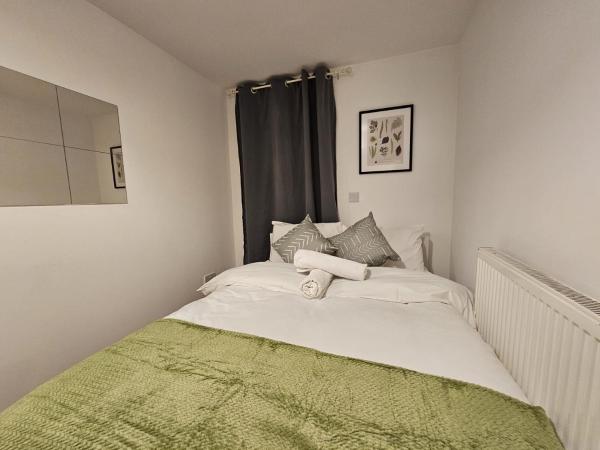 Modern Home - Whitechapel - Greenwich