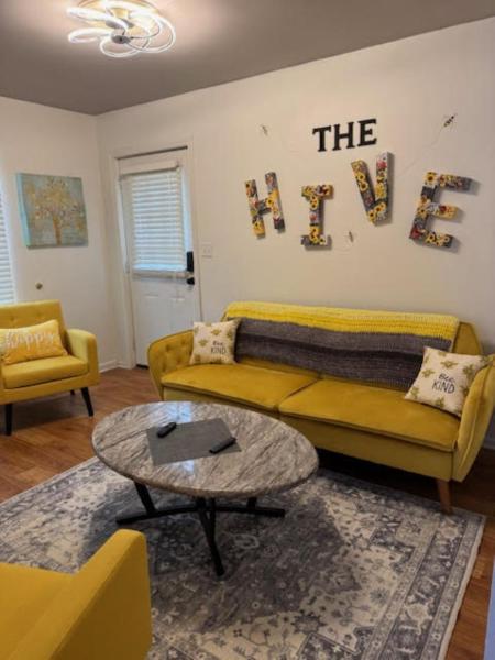 Cozy Apt- Centrally Located - Ithaca, MI