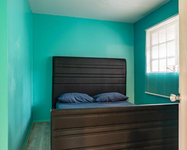 Linhart 2670 Place With 1 Bedroom And 1 Bathroom - Fort Myers, FL