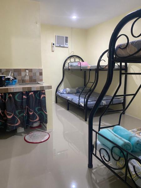 Leonisa Transient House - Mariveles