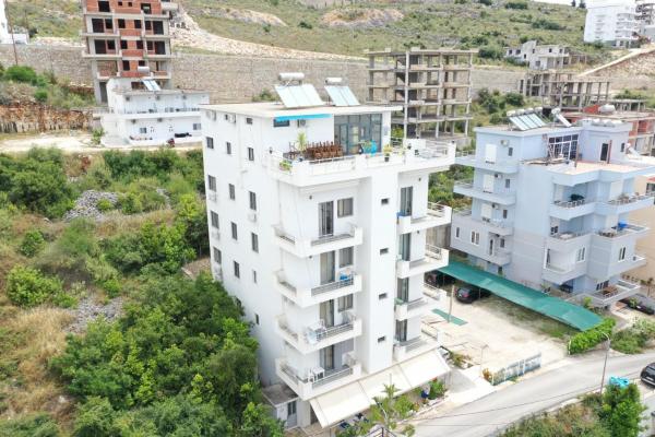 The First Hotel Saranda - Sarandë
