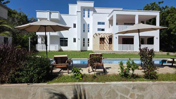 Saltsunretreat Villa - Diani Beach