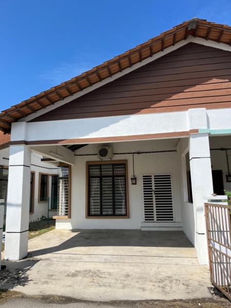 Rumah Armand Masjid Tanah Ria 3 , 4br Fully Aircond Masjid Tanah Melaka - Masjid Tanah