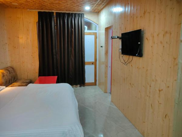 Hotel Prem Palace - Patnitop