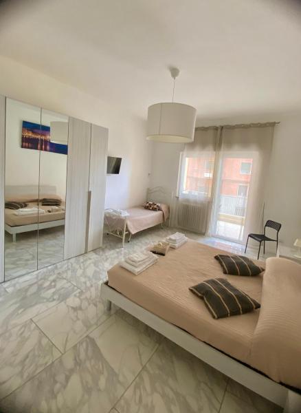Ennio Rooms - Bari