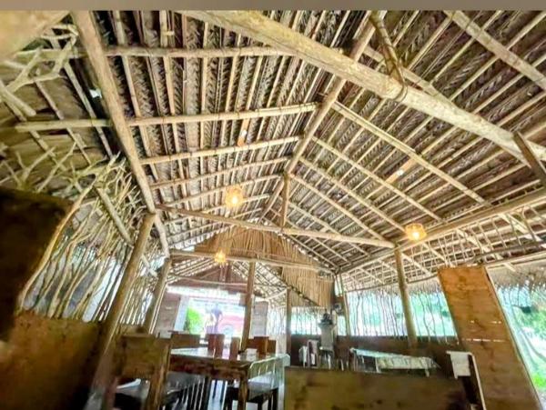 Thalsevana Family Restaurant - Sri Lanka