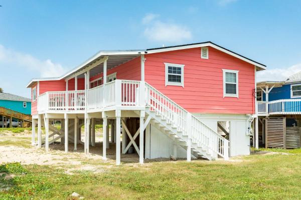 The Mermaid Cove - Surfside Beach, TX