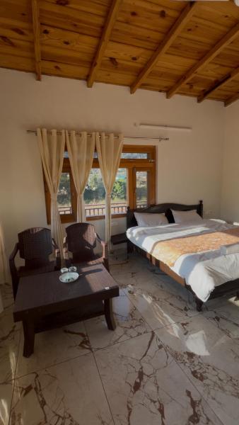 Lotus Lake View Inn - Kathgodam