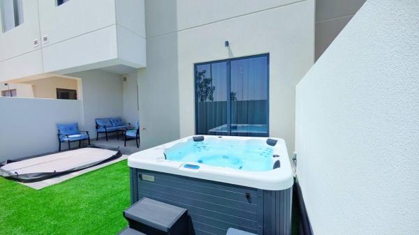 Perfect 4bd Villa With Jacuzzi - Abou Dabi