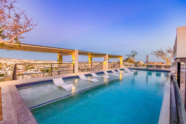 Cabo Penthouse Rooftop Pool Walk To Marina - Cabo San Lucas