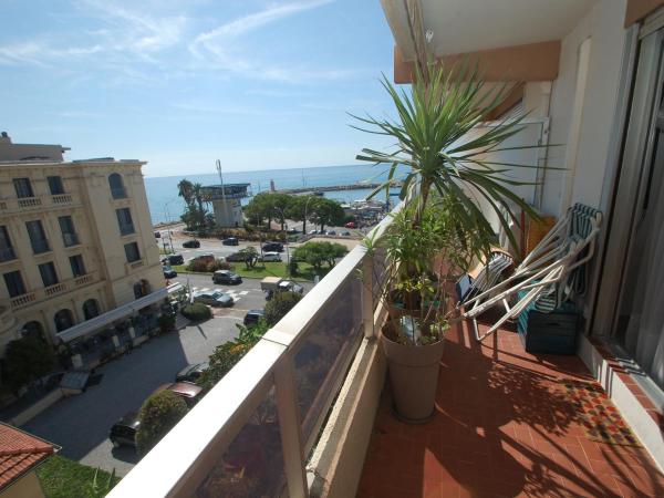 Beau 3p Rénové Avec Terrasse, Parking Privé Et Climatisation - Fr-1-196-267 - Menton