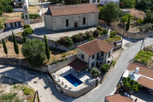 Stroumpi Private Pool Villa - Paphos