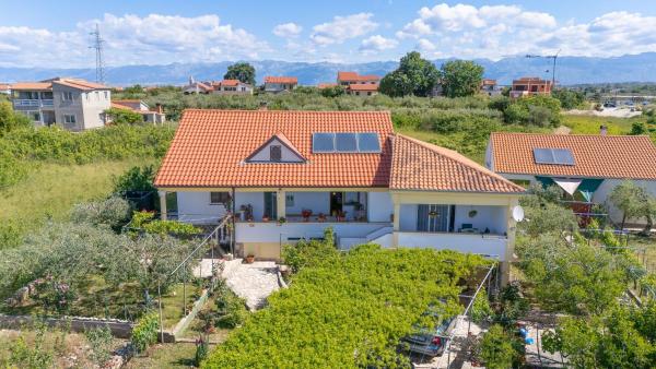 Apartment Danijela - Nin