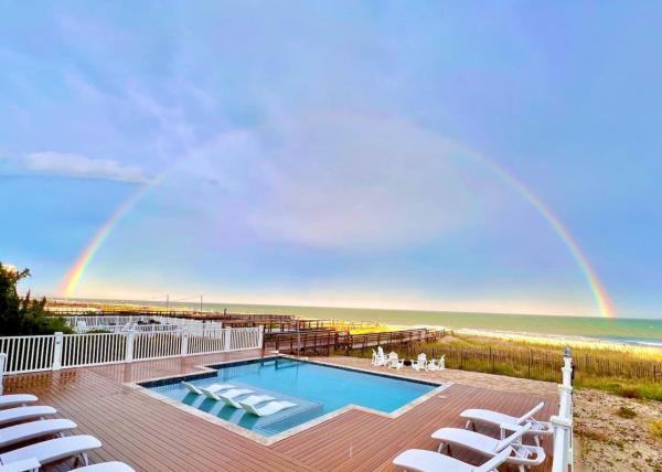 The Snows Cut Chateau. Cinematic History, Unparalleled Views And Unforgettable Memories - Carolina Beach, NC