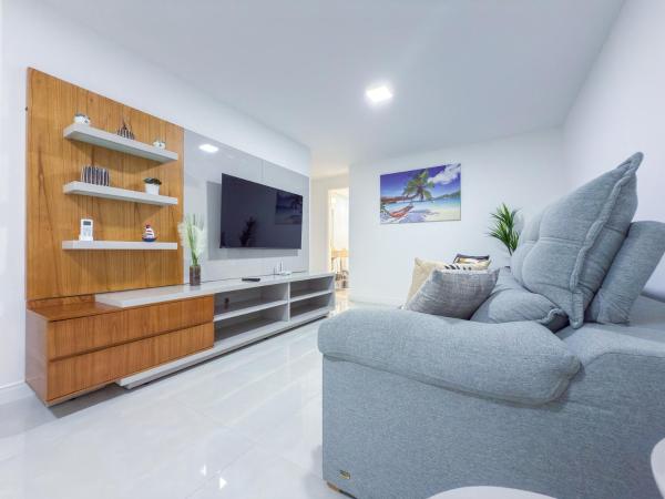 Apartamento Vista Mar A 50m Da Praia Dos Anjos Com Piscina, Churrasqueira Privativa E Estrutura De Lazer Completa - Arraial do Cabo