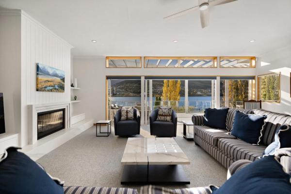 Kelvin Heights Retreat Lake Views Bbq Fireplace - Queenstown