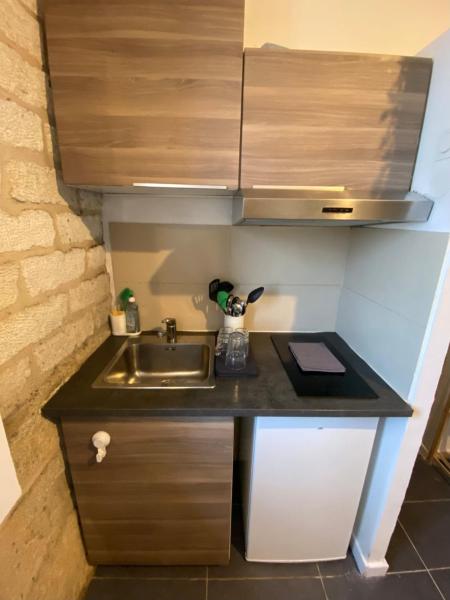 Nice Studio With Rooftop View, Historic Center - Juvignac