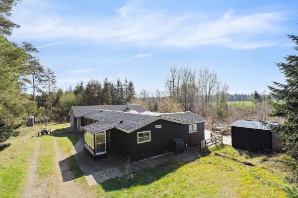 Pool House With Space For Relaxation - Danemark