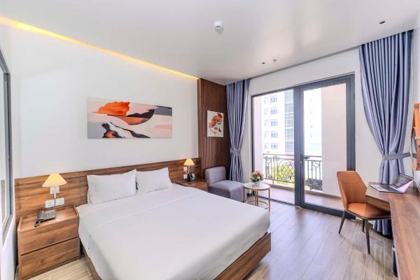 Rosalie Quảng Bình Hotel - Đồng Hới