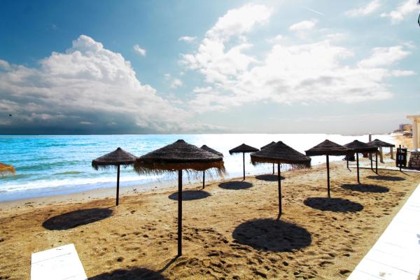 Fuengirola, Sol Y Playa. - Fuengirola