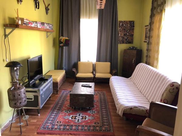 Antalya Merkez Müthiş Lokasyon Ayrı Mutfaklı Daire - Antalya