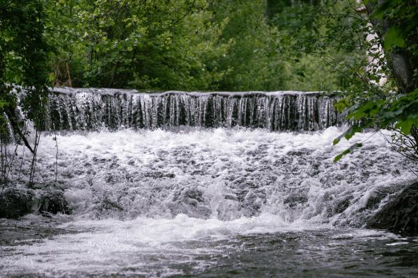 Nuit Romantique Insolite Dans Une Cascade - Bourg-Argental