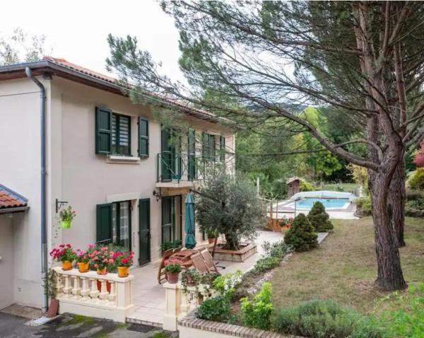 Maison Familiale Campagne Piscine Forêt - Saint-Étienne