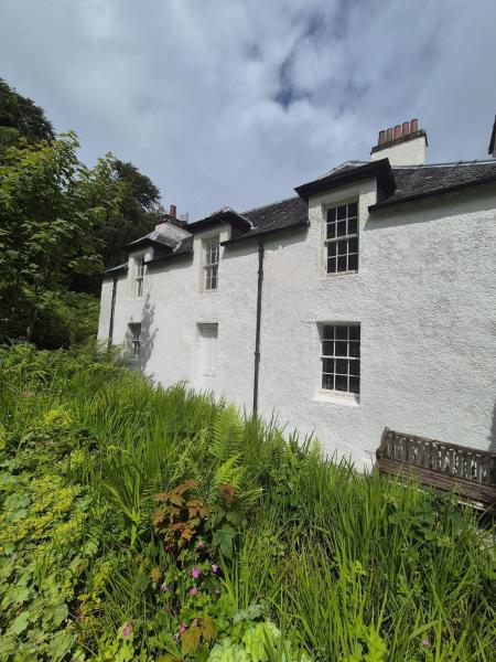 Mackinnon Cottage - 3 Bedroom Cottage - Skye