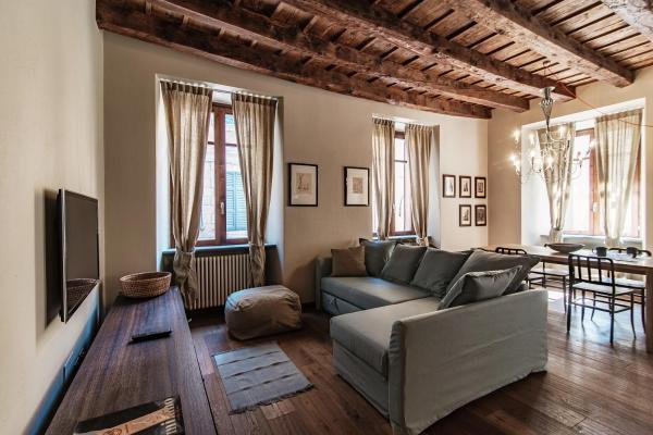 First & Urban Oasis - By Myhomeincomo - Lake Como