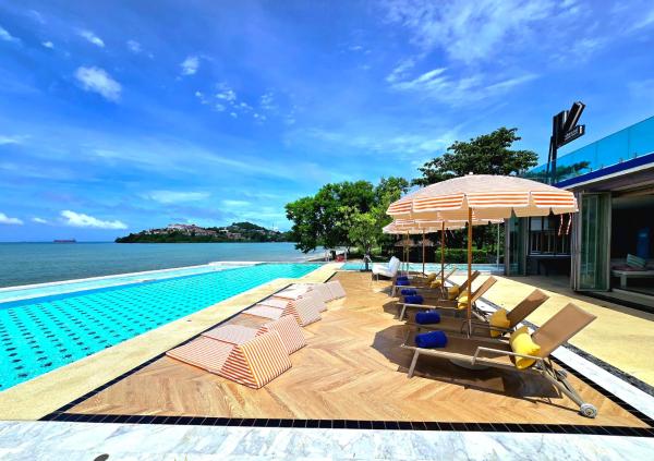 Charcoal Panwa Beach Phuket - Provincia de Phuket