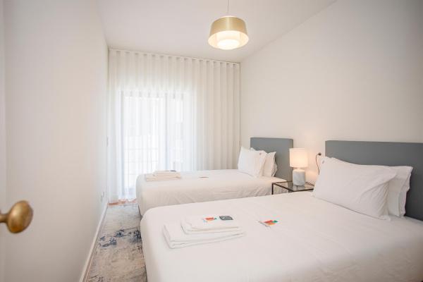 Liiiving In Porto - Design Bright House - Moreira