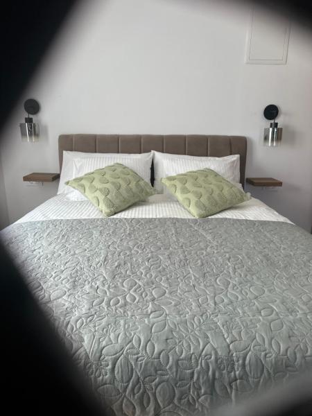 C Residence - Brodarica