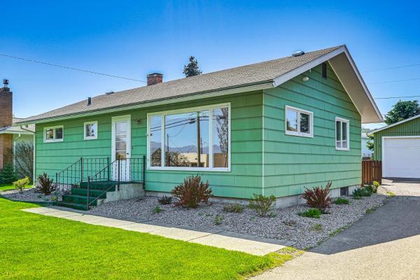 Walk To Flathead Lake Airy Home With Mtn Views! - Polson, MT