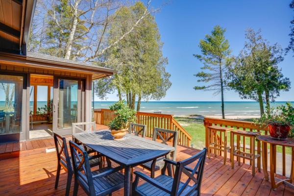 Private Beach On Lake Michigan Oostburg Home - Belgium, WI