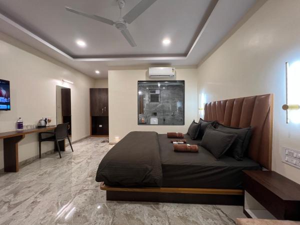 Sabas Tent & Cottages - Maharashtra