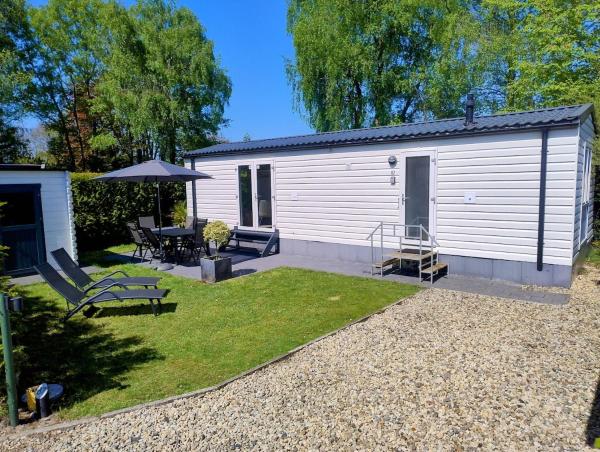 Peaceful Chalet With Free Parking And Bikes - Netherlands