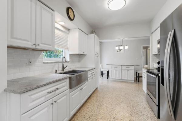 2 Bedroom Cozy House Near Barry University - North Miami