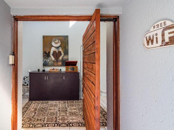 Mind-body-soul Guesthouse On Featherbrooke Estate, Krugersdorp, South Africa - Muldersdrift